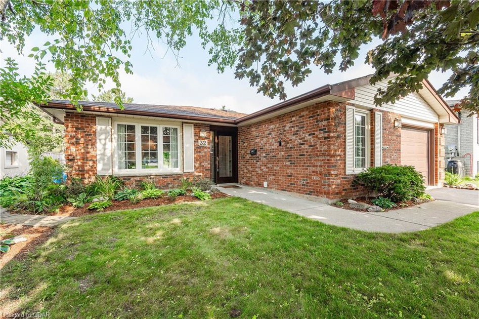 32 Springdale Boulevard, Guelph