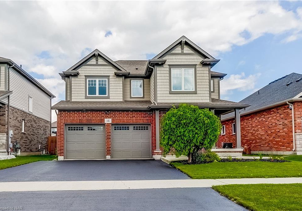 16 Cardinal Crescent, Welland