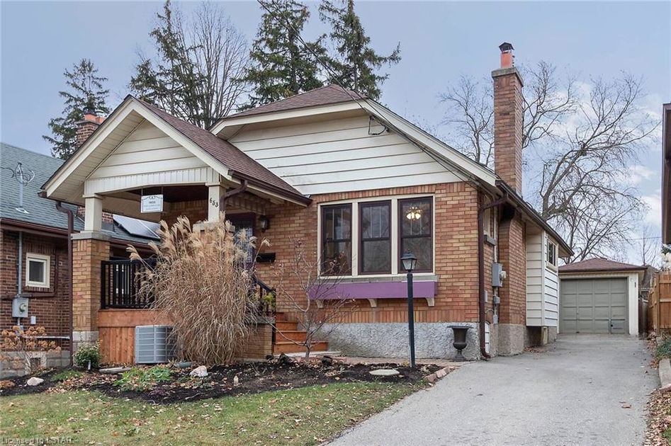 653 Emery Street E, London