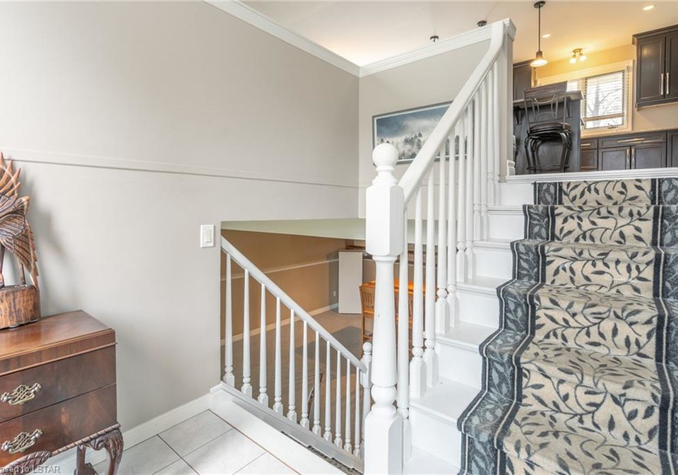 45 Village Gate Crescent, Dorchester