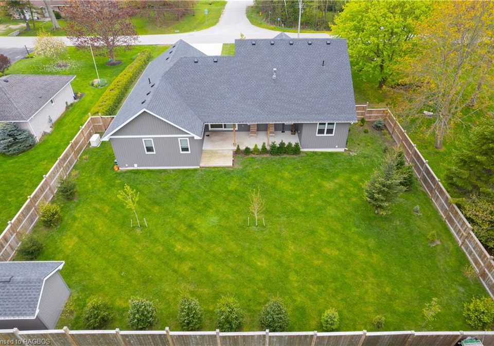 532 Attawandaron Road, Point Clark