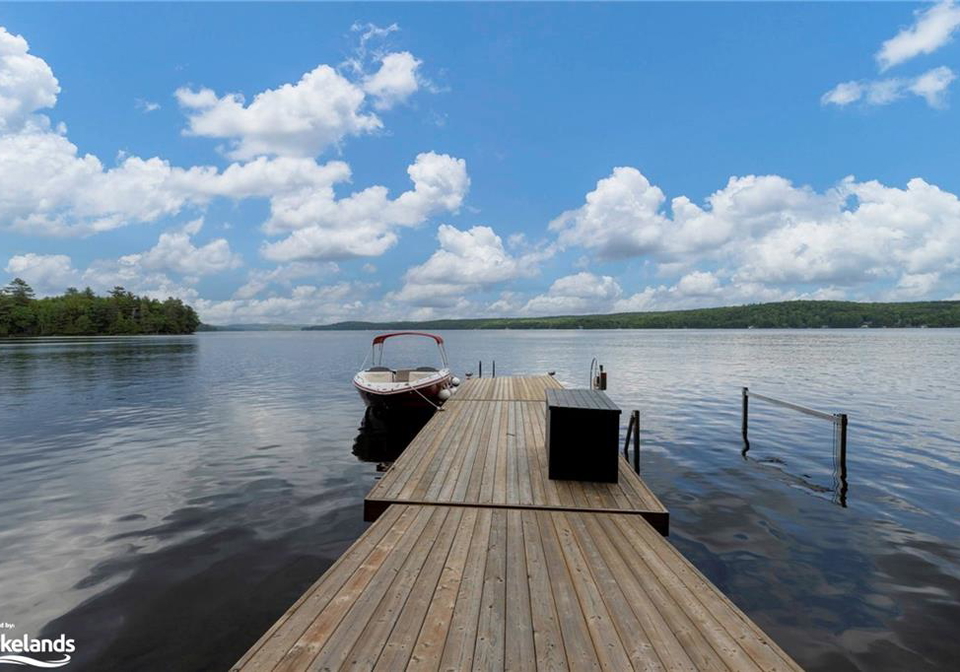 30 Bigwin Island, Baysville