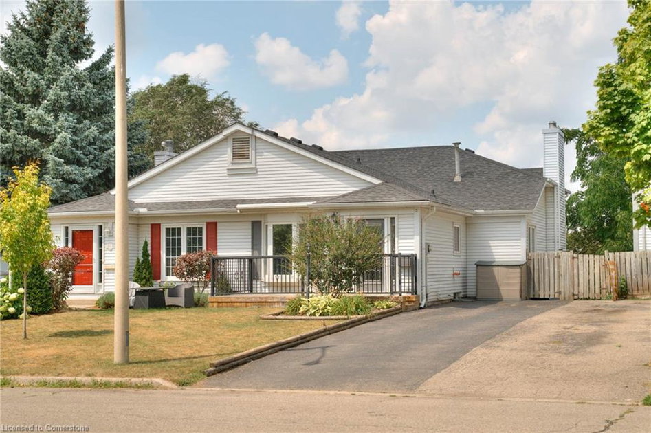 484B Red River Drive, Waterloo
